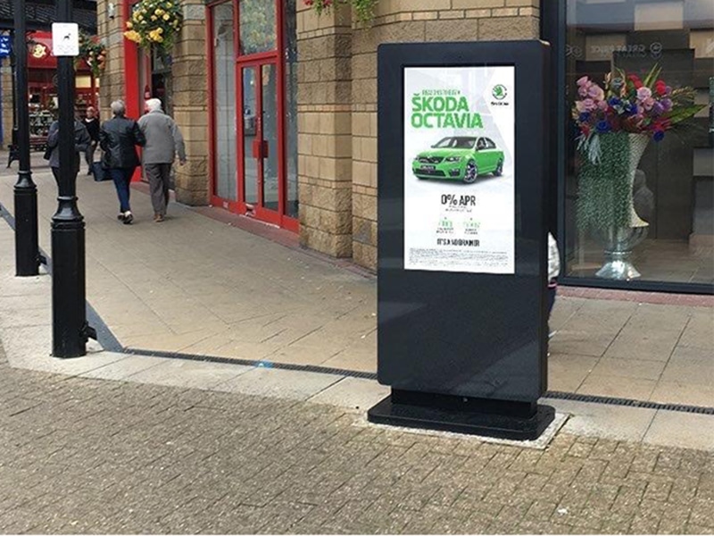 Outdoor Freestanding Digital Screens | External Digital Signage