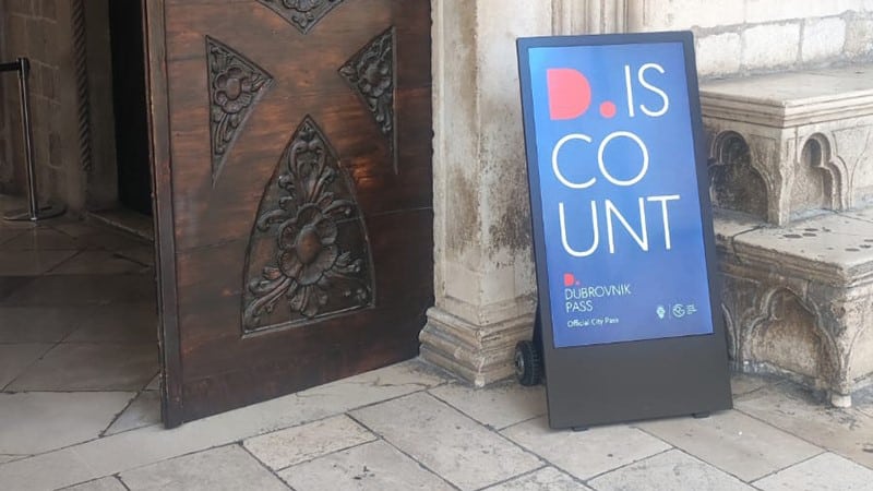 Outdoor Digital A-Board | External Digital Pavement Sign