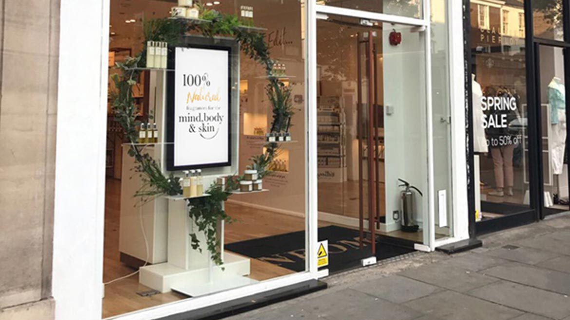 Ultra High Brightness Screens | Bright Digital Window Displays W&Co