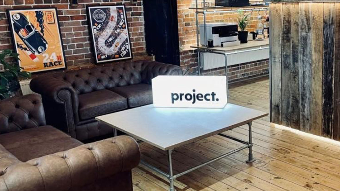 Illuminated Acrylic Cubes | LED Acrylic Cubes - W&Co