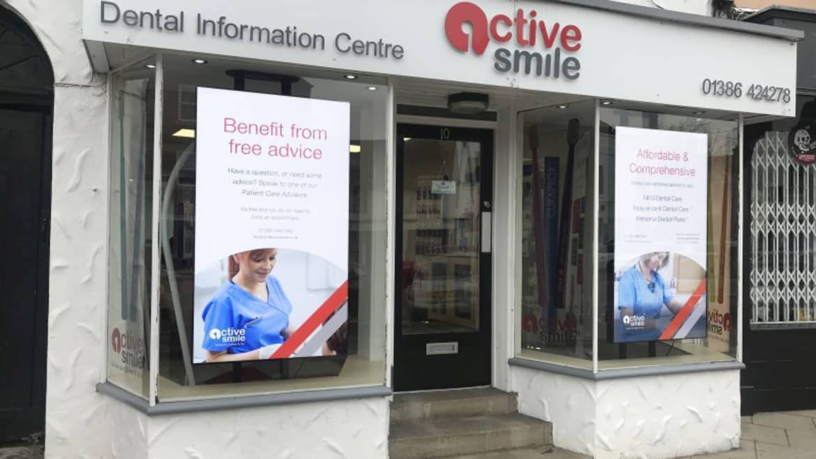 Ultra High Brightness Screens | Bright Digital Window Displays W&Co