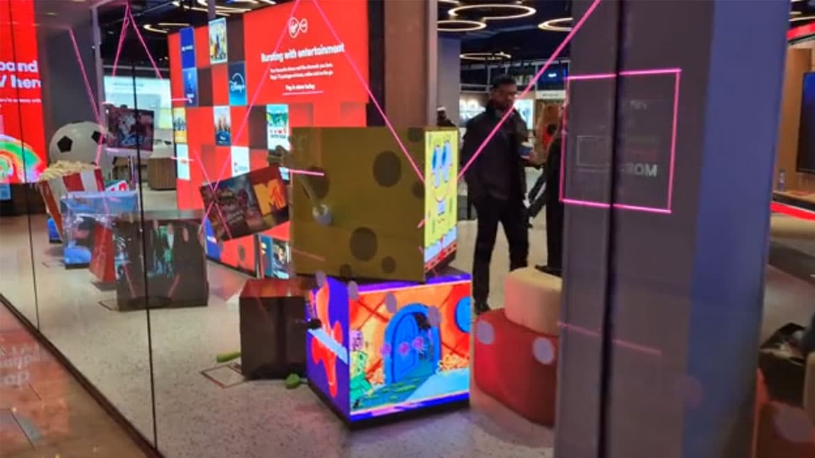 Digital LED Cubes | Freestanding Digital Cube Displays